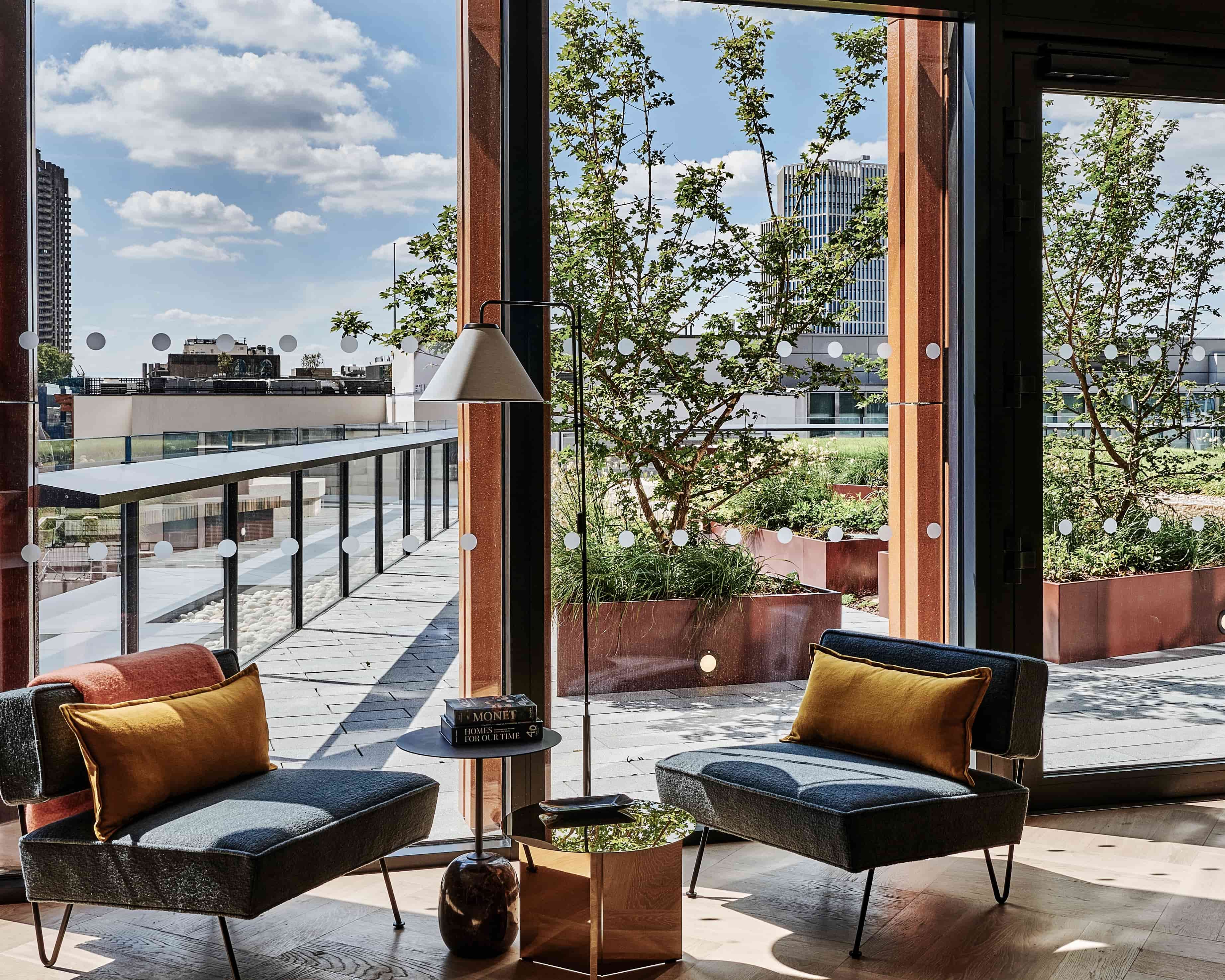 EC2 London Residences - One Crown Place